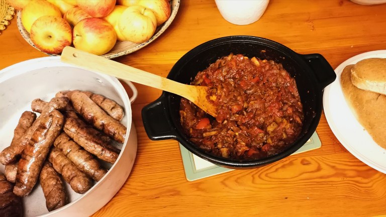 Tomato Smoor – Jana Cooks